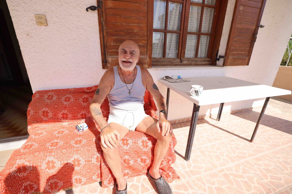 Retired naval sailor in Crete 🇬🇷 - Ithacabound.com